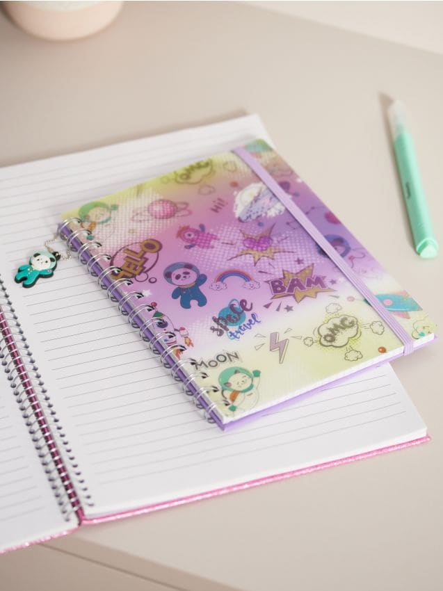 Notes A5 Kolor różowy - SINSAY - 089CB-03X