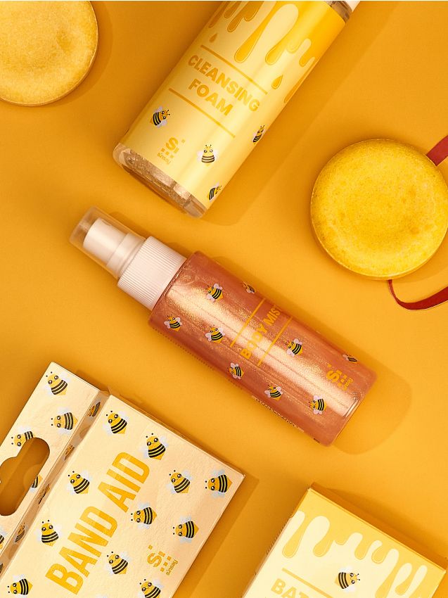 Spray de corp Culoare galben-deschis - SINSAY - 3708O-10X